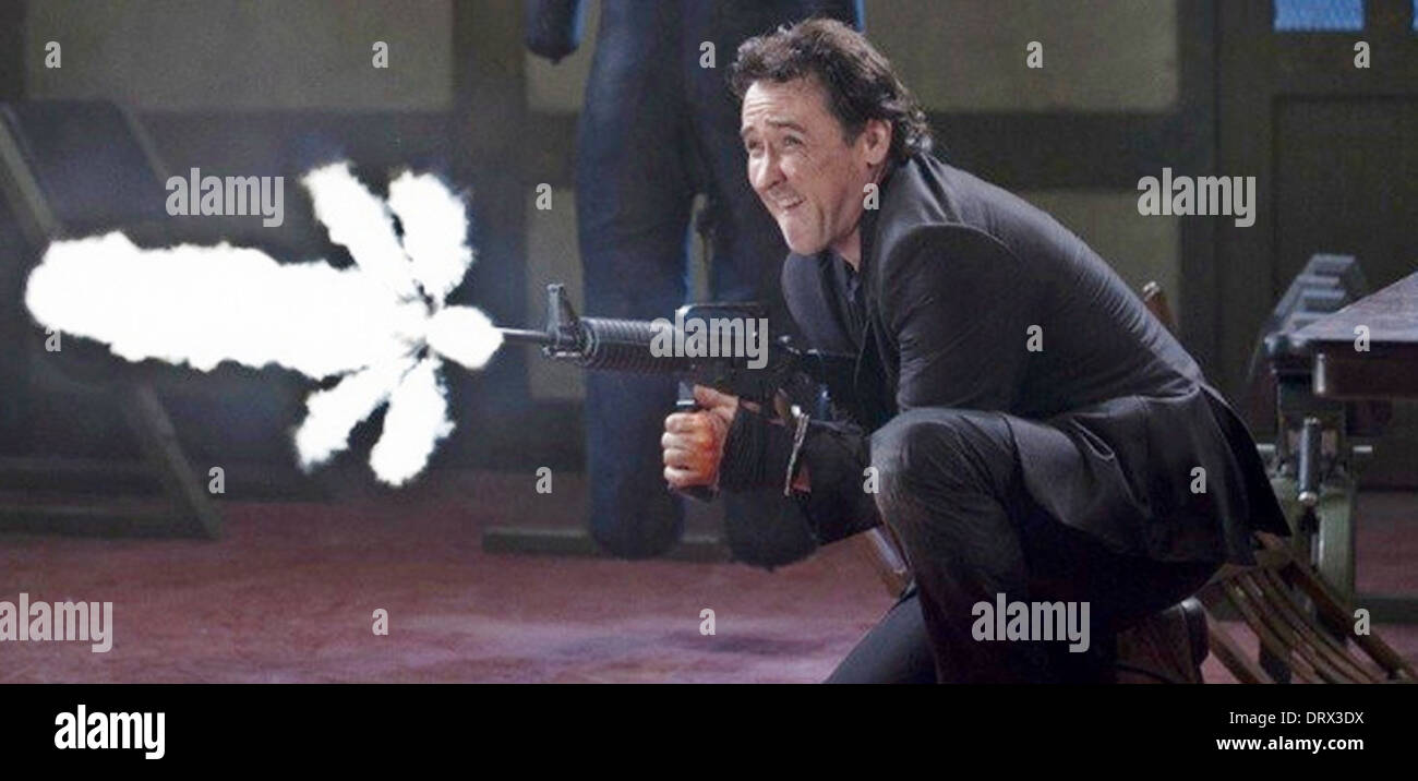 THE BAG MAN 2014 Cinedigm Entertainment film with John Cusack Stock ...