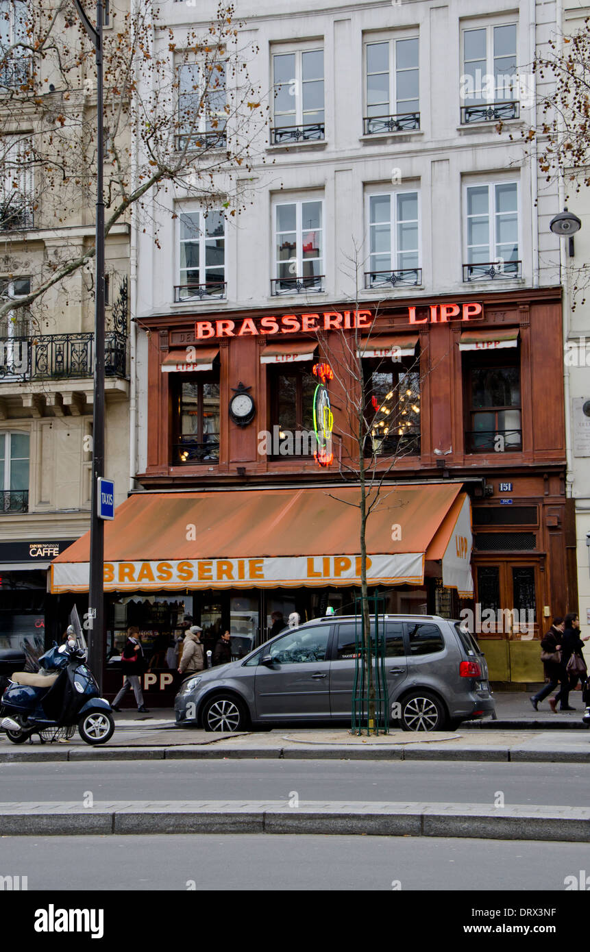 Facade of Brasserie Lipp in Saint-Germain-des-Prés, Paris, France Stock ...