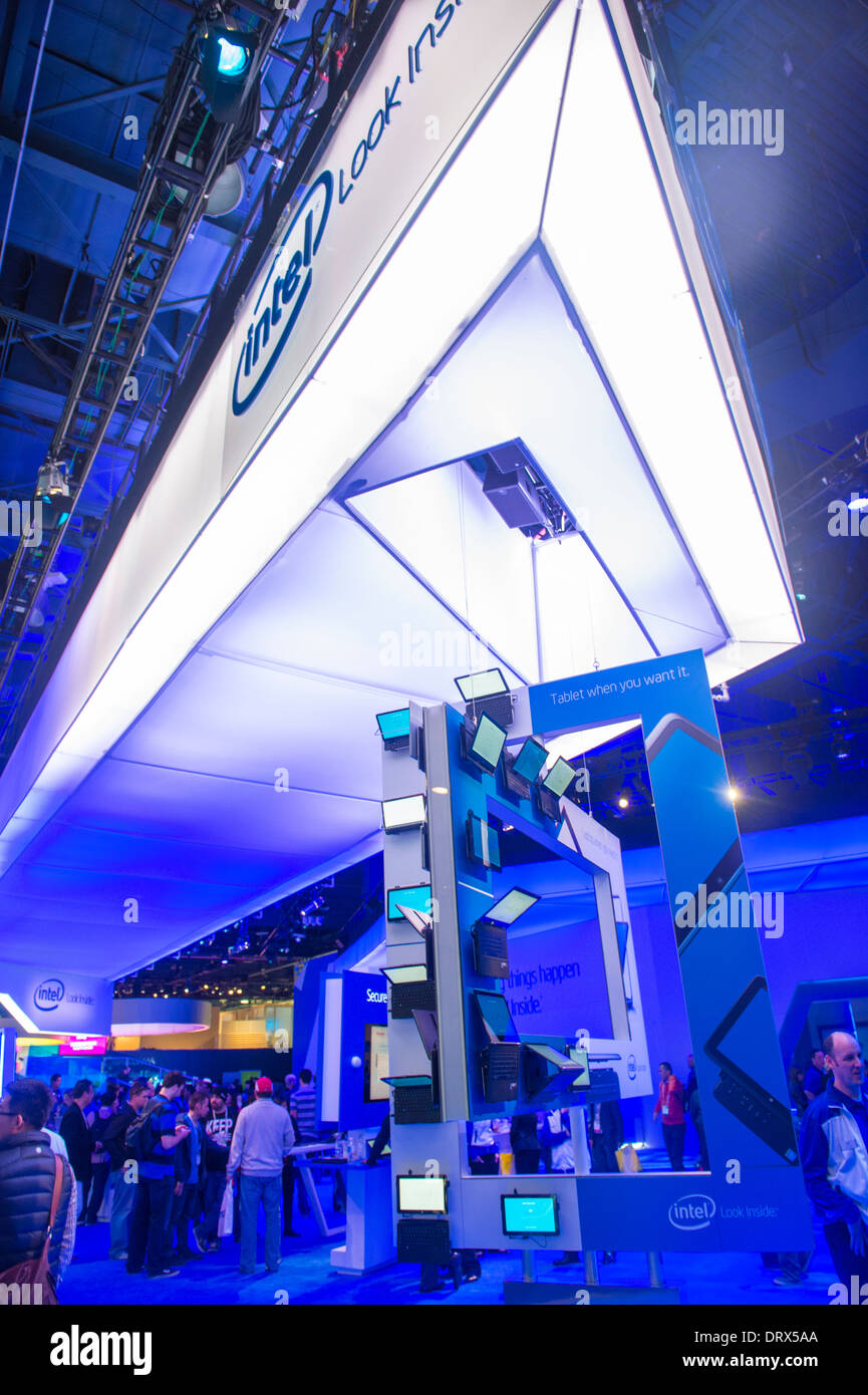 Intel booth ces hi-res stock photography and images - Alamy
