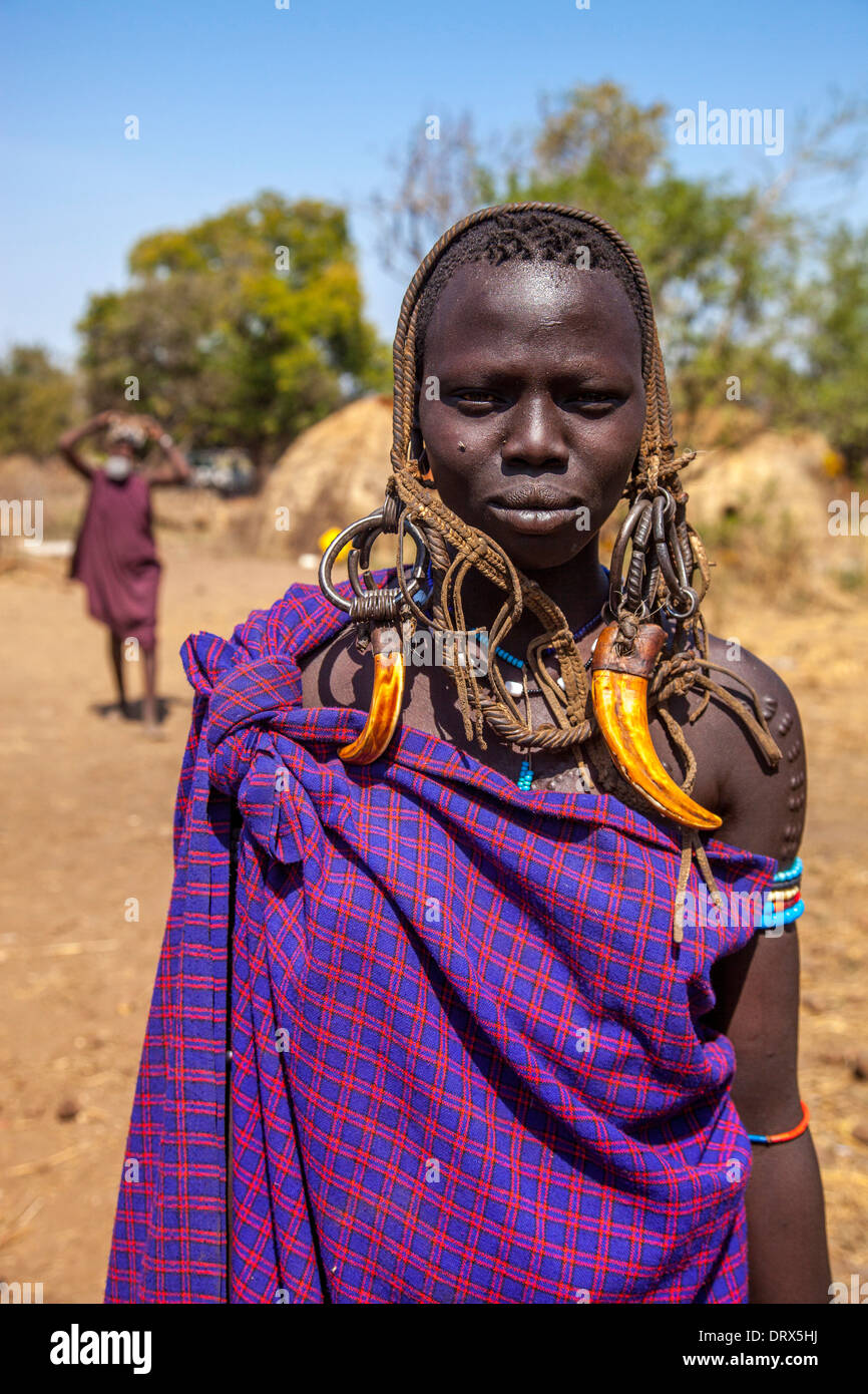 Man from mursi tribe mago hi-res stock photography and images - Alamy