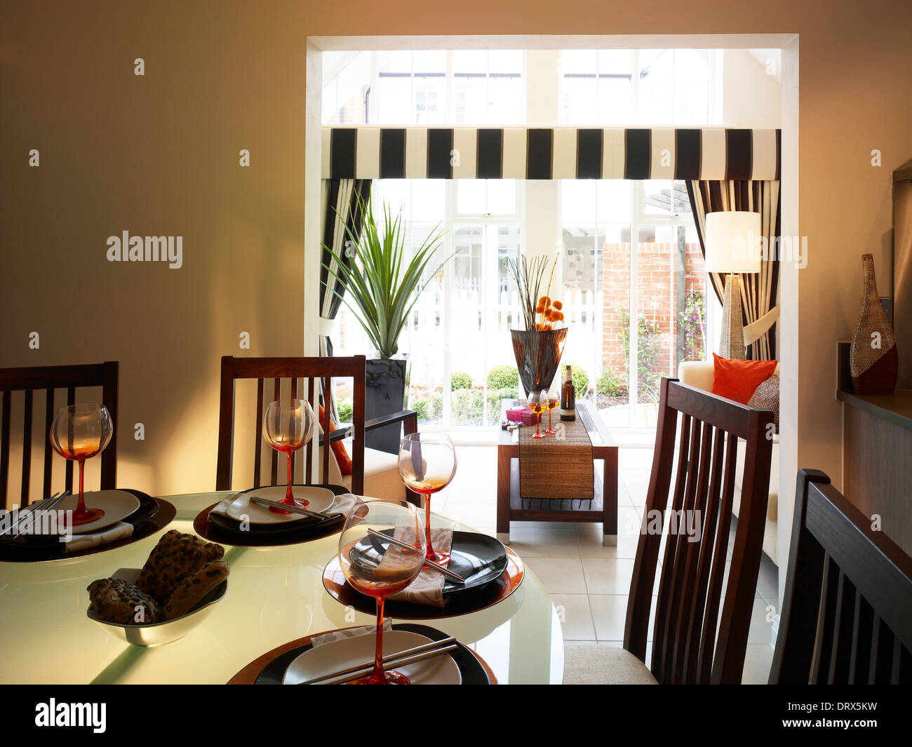 Dinner place settings and tables and chairs hi-res stock photography ...
