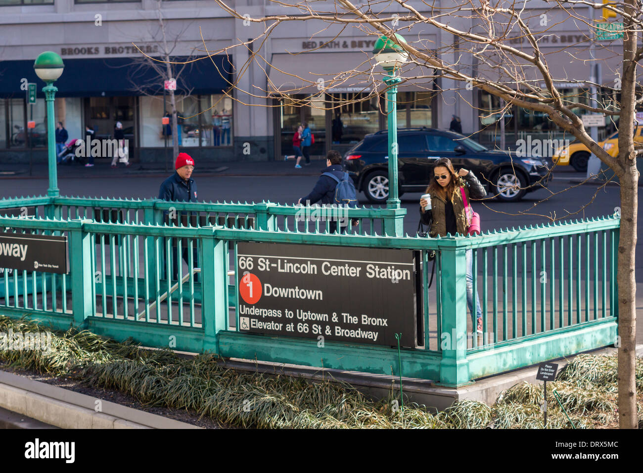 Lincoln center station hi-res stock photography and images - Alamy