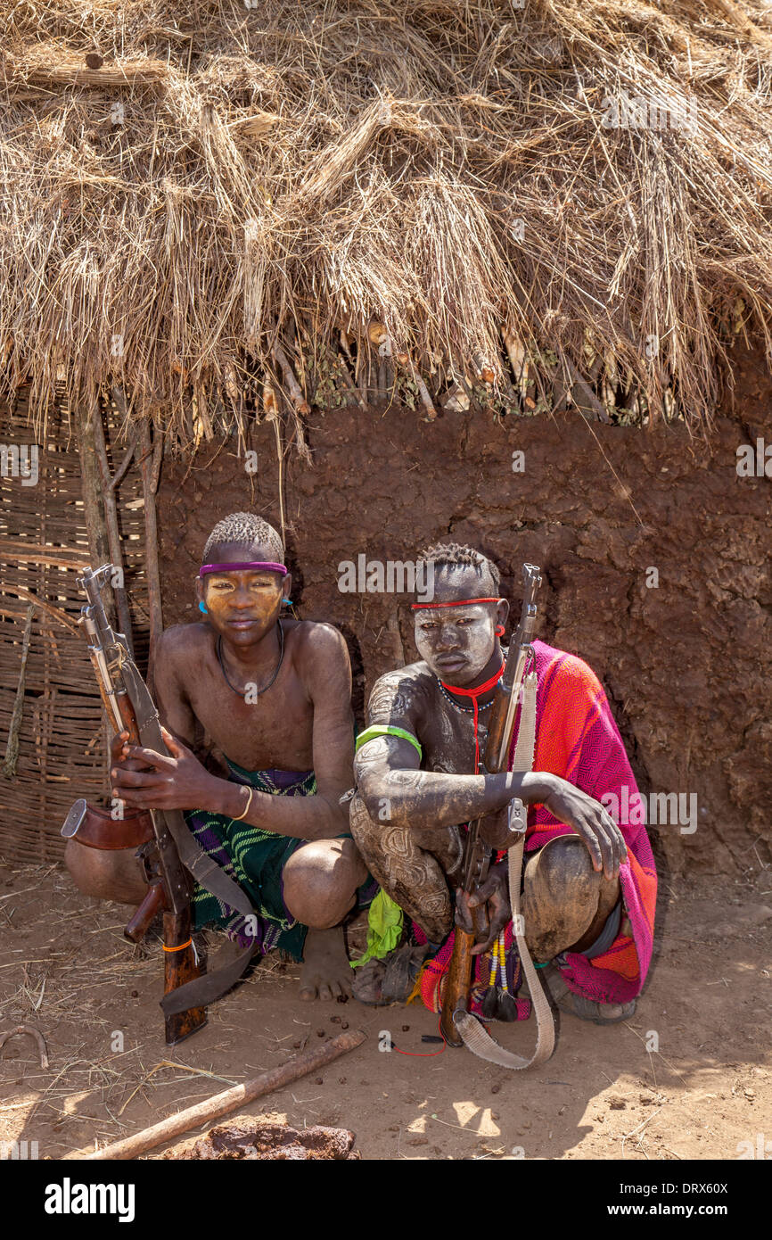 Mursi boys hi-res stock photography and images - Alamy