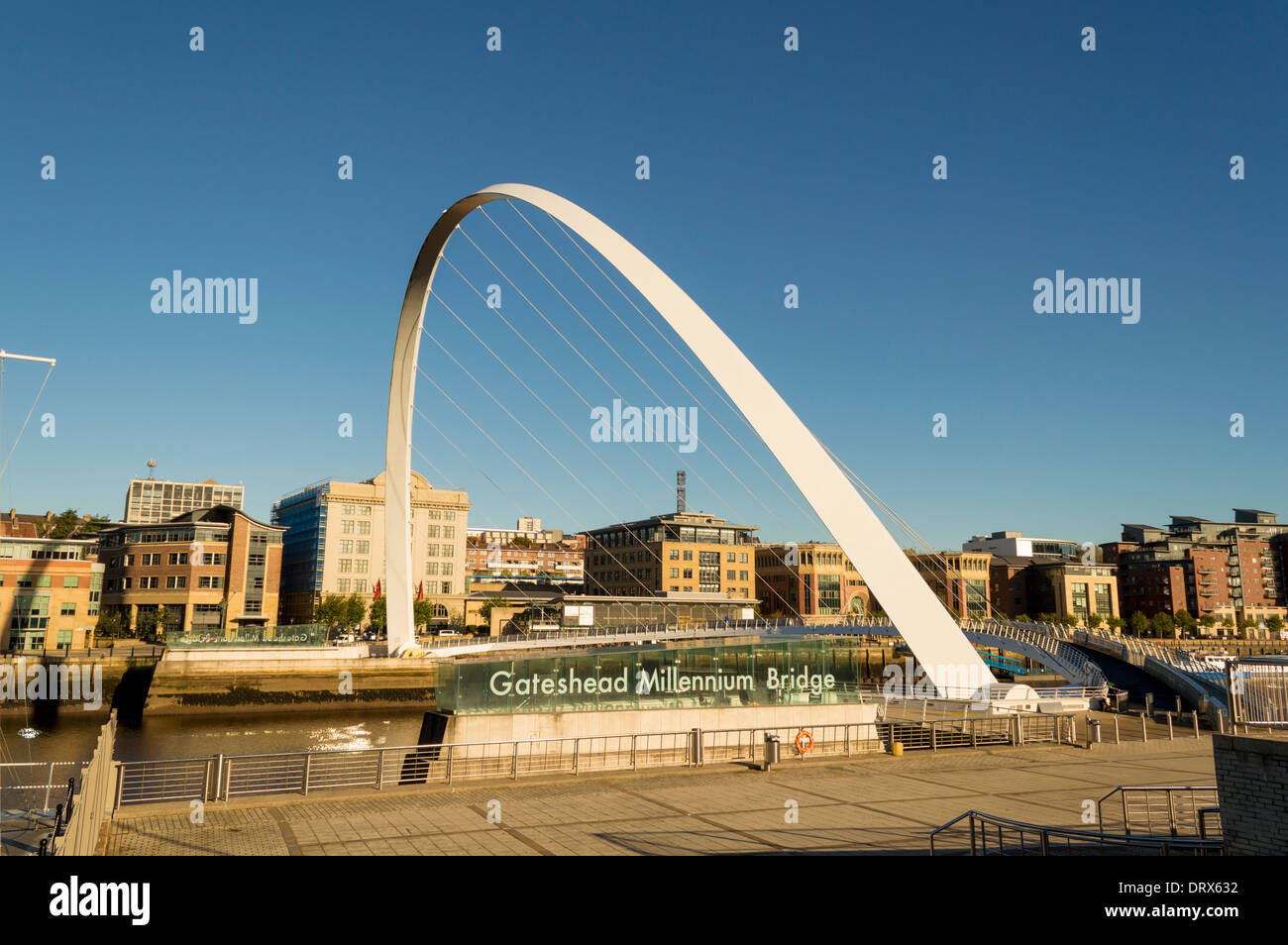 Gateshead Millennium Bridge on the River Tyne Stock Photo - Alamy