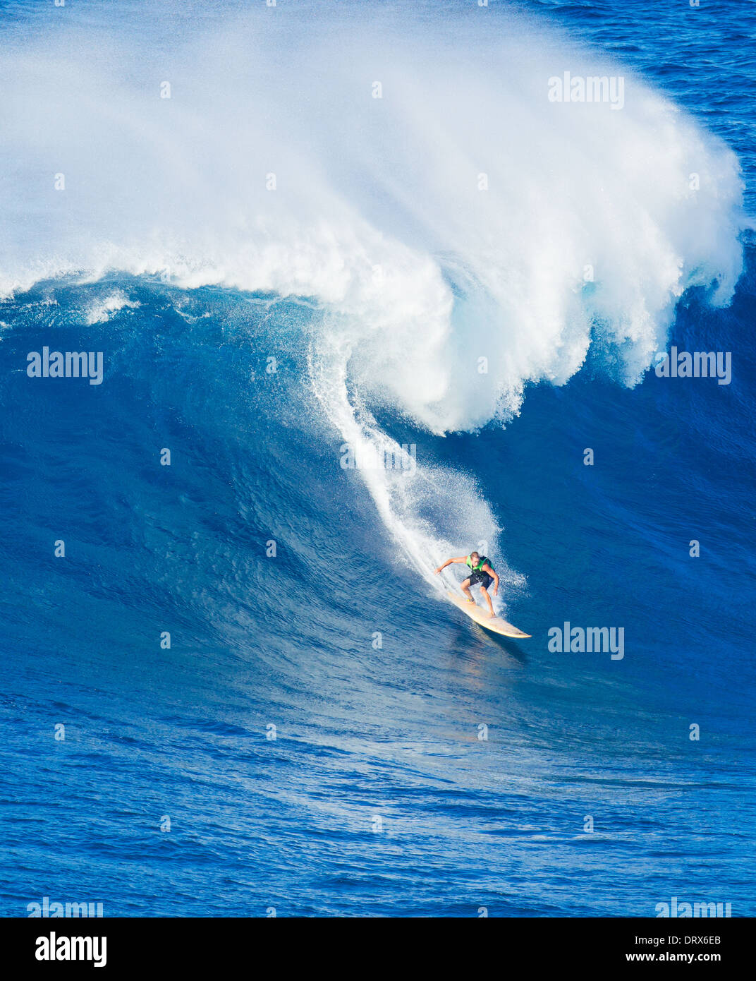 Surfer riding hi-res stock photography and images - Alamy