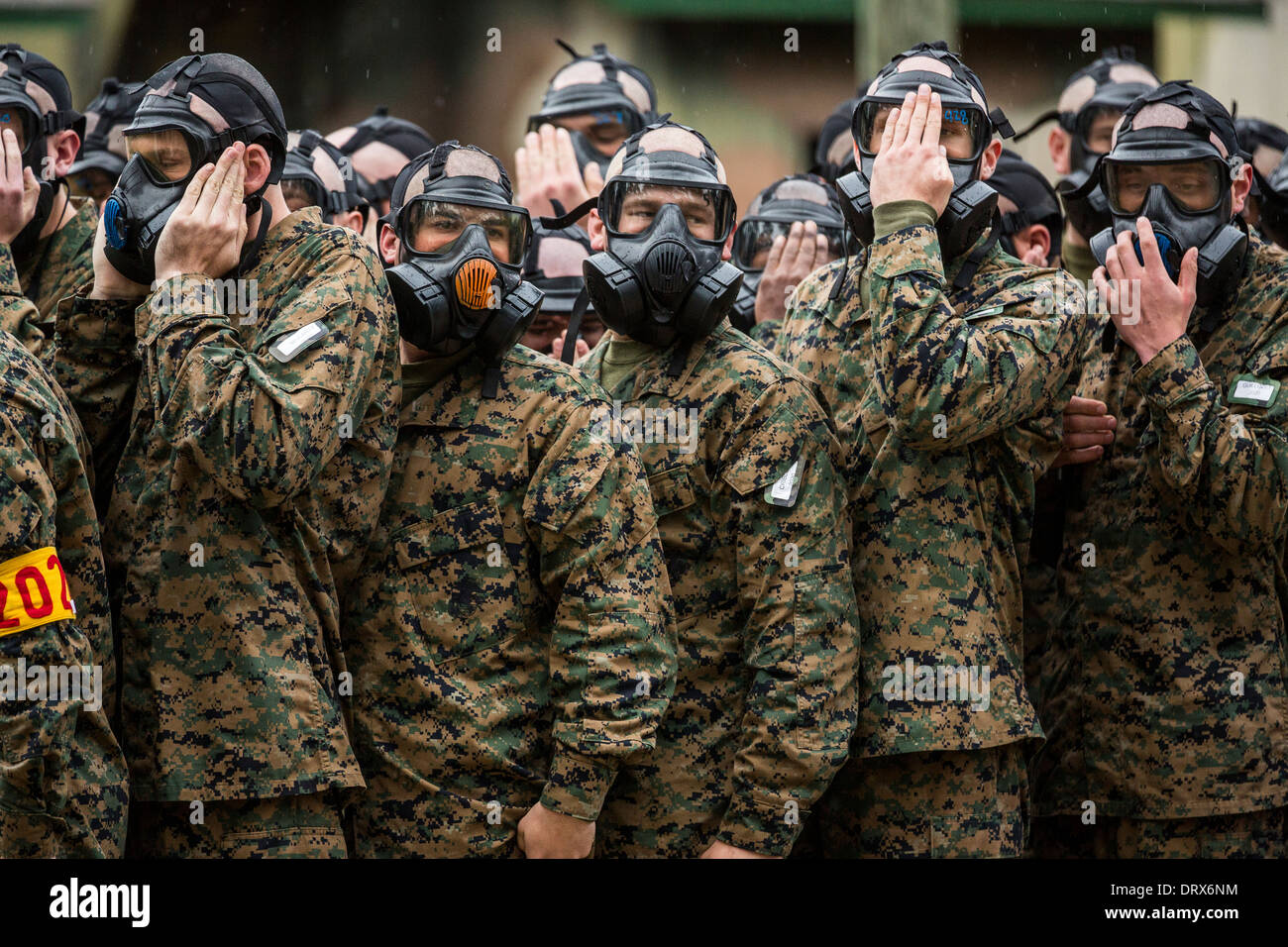 US Marine recruits prepare to enter the gas chamber during boot camp ...