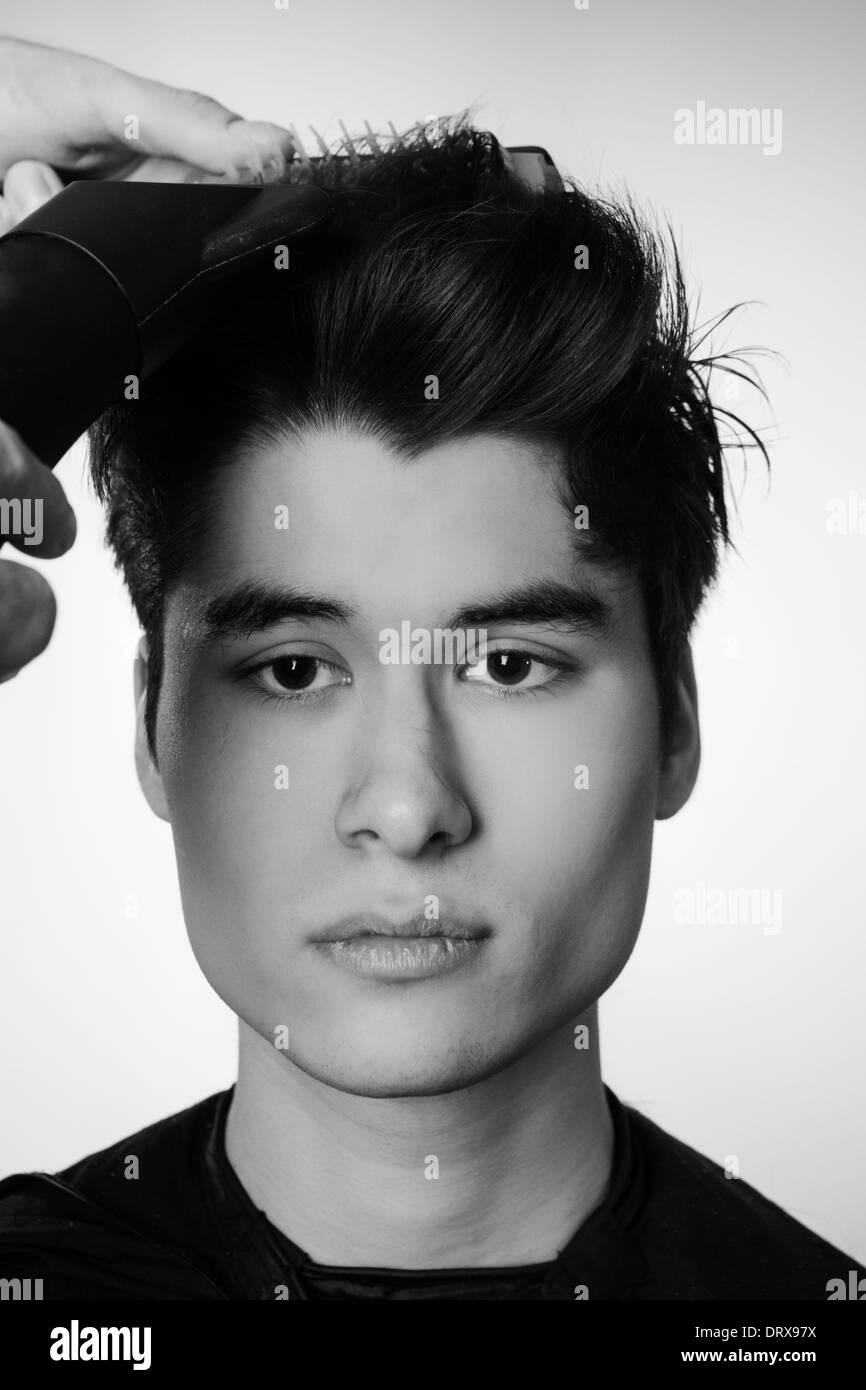 close up shot of man getting his hair cut Stock Photo - Alamy