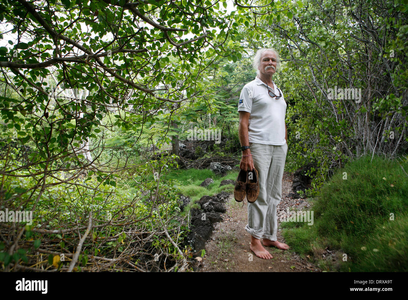 Godfrey Merlin, Scientist working with the Charles Darwin Reasearch ...