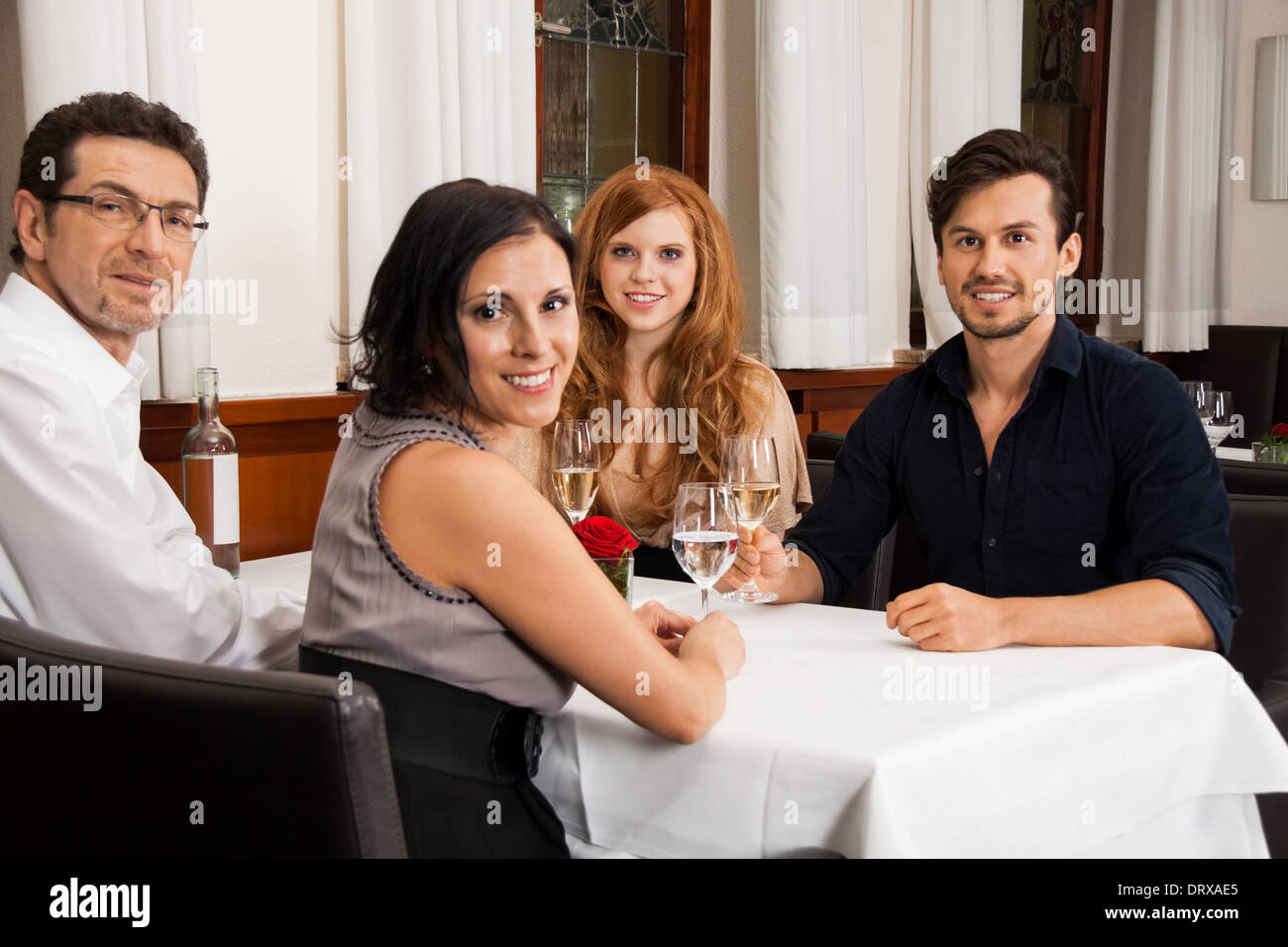Formal dinner people hi-res stock photography and images - Alamy