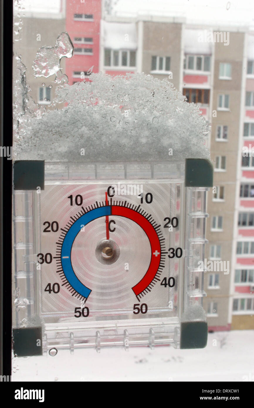 Two degrees hi-res stock photography and images - Alamy