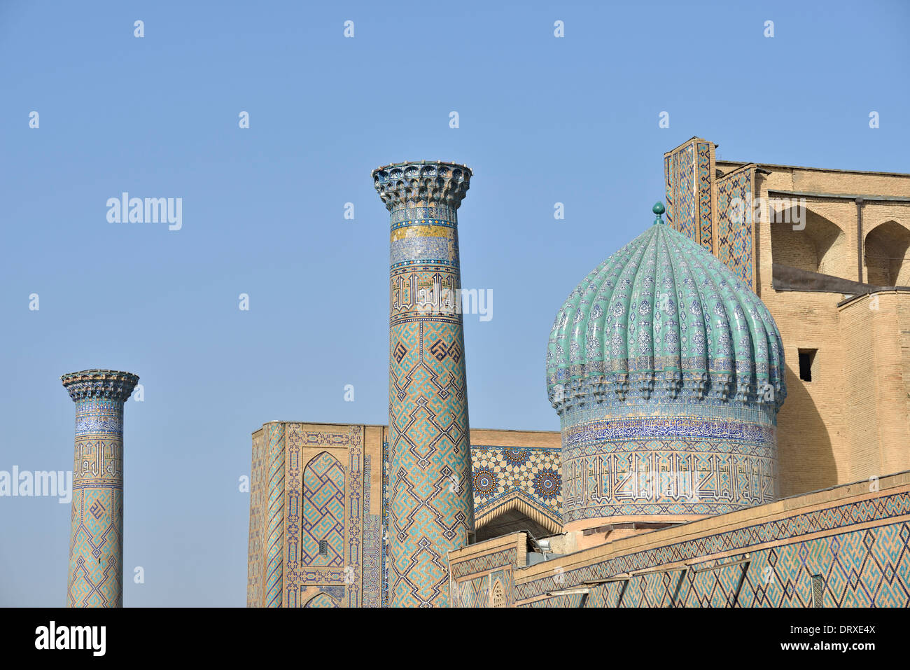 Sher-Dor Madrasah, Registan Square, Samarkand, Uzbekistan Stock Photo ...