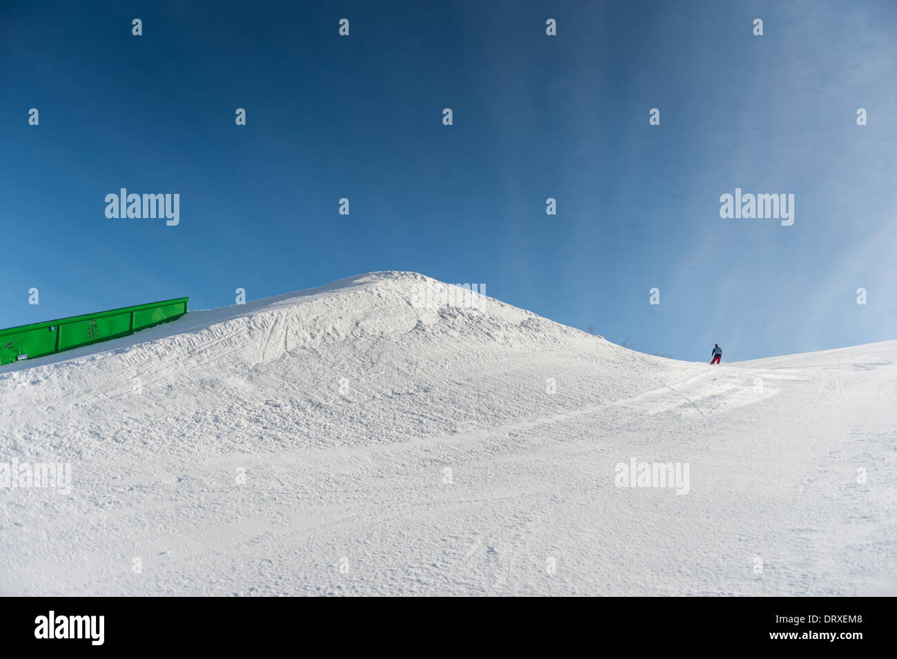 Slopestyle snowboard hi-res stock photography and images - Alamy