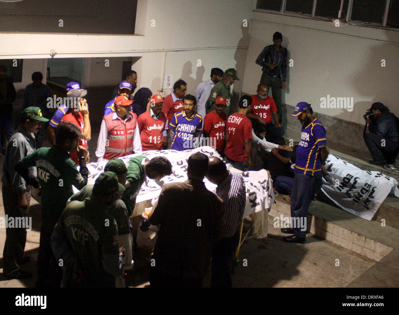 A hospital karachi people gather hi-res stock photography and images ...