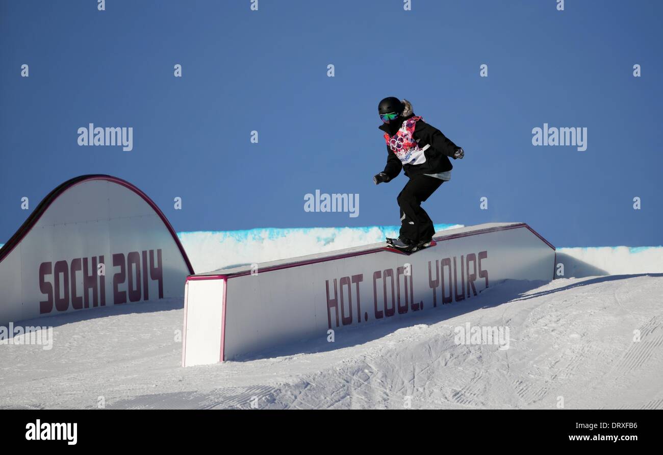 Snowboard slopestyle official training hi-res stock photography and ...