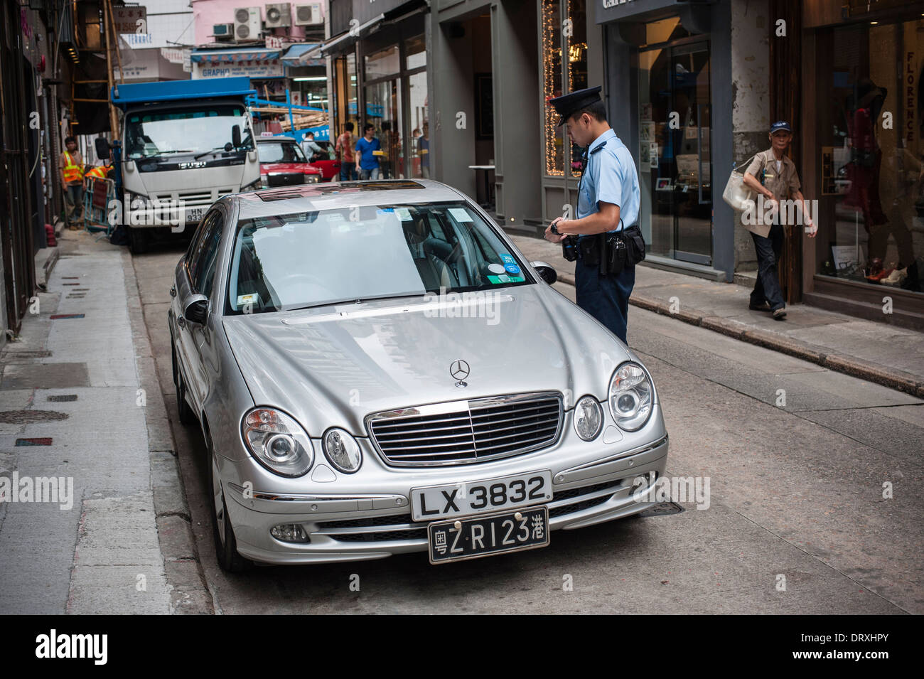 Wrongly parked car hi-res stock photography and images - Alamy