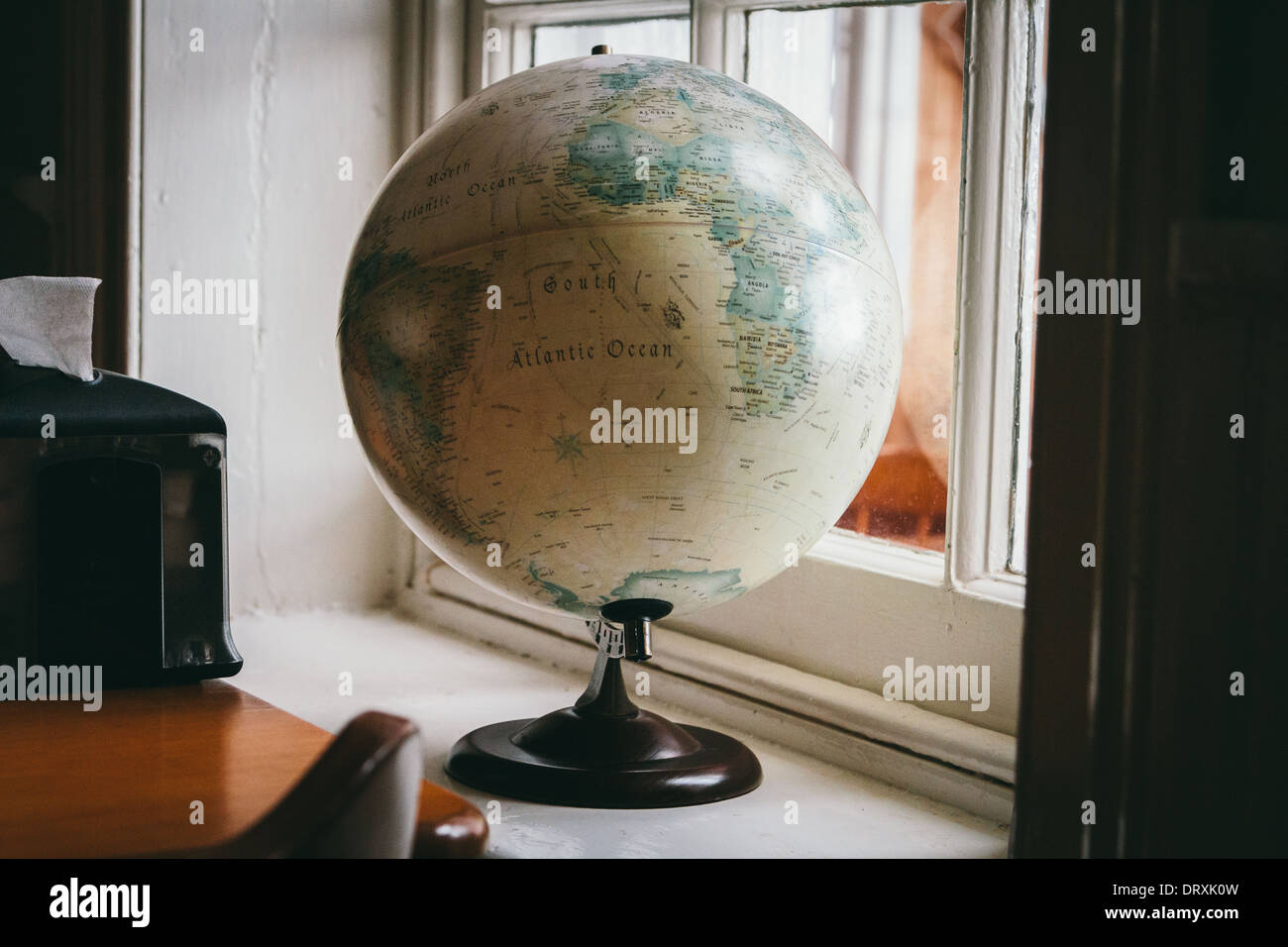 Globe earth map hi-res stock photography and images - Alamy