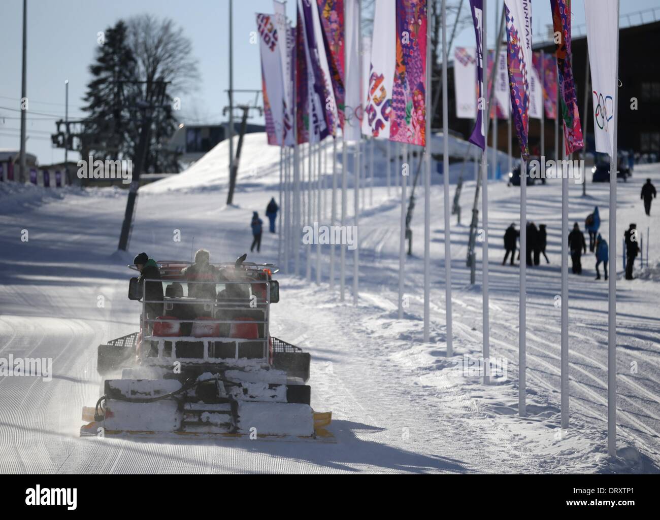 Sochi, Russia. 04th Feb, 2014. A snowcat prepares the area of the Laura ...