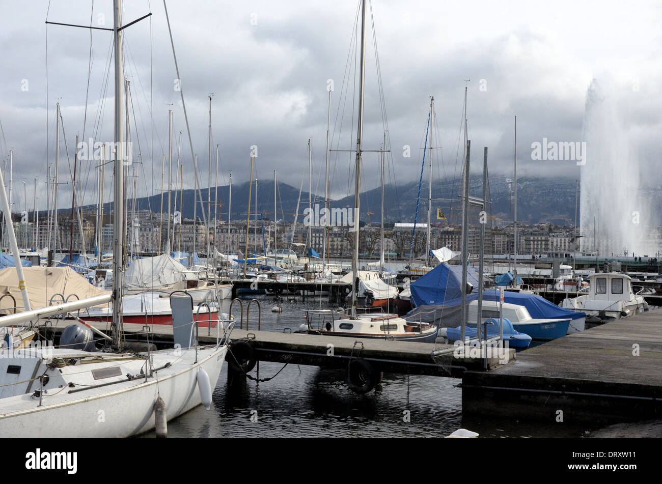 Lake Geneva Harbour and Le Jet d'Eau Stock Photo - Alamy