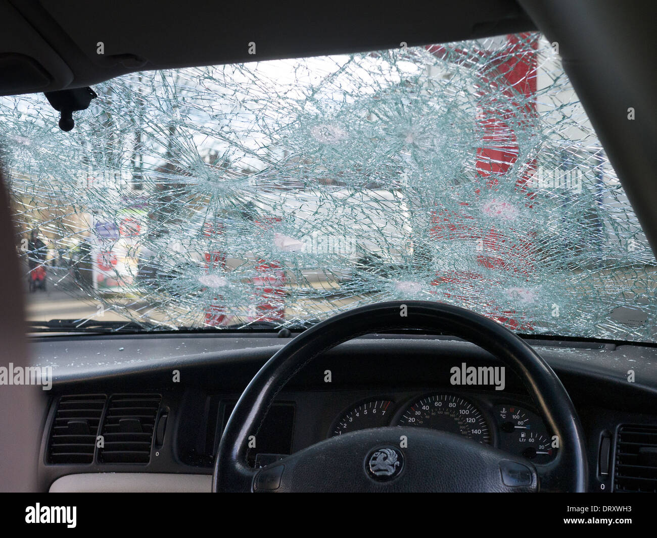 Smashed car windows Stock Photo - Alamy