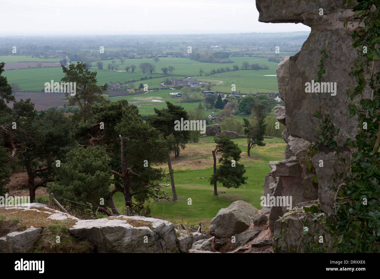 Outer walls of Beeston Castle, Tarporley, Cheshire, England, UK Stock ...