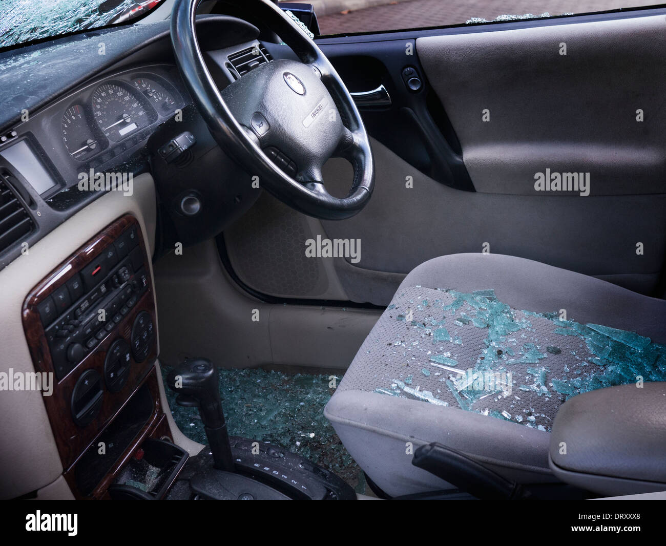 Smashed car windows Stock Photo - Alamy