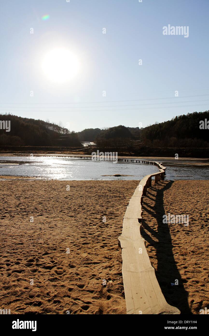 Stable bridge making hi-res stock photography and images - Alamy