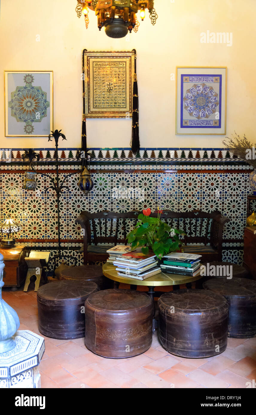 Jewish house interior hi-res stock photography and images - Alamy