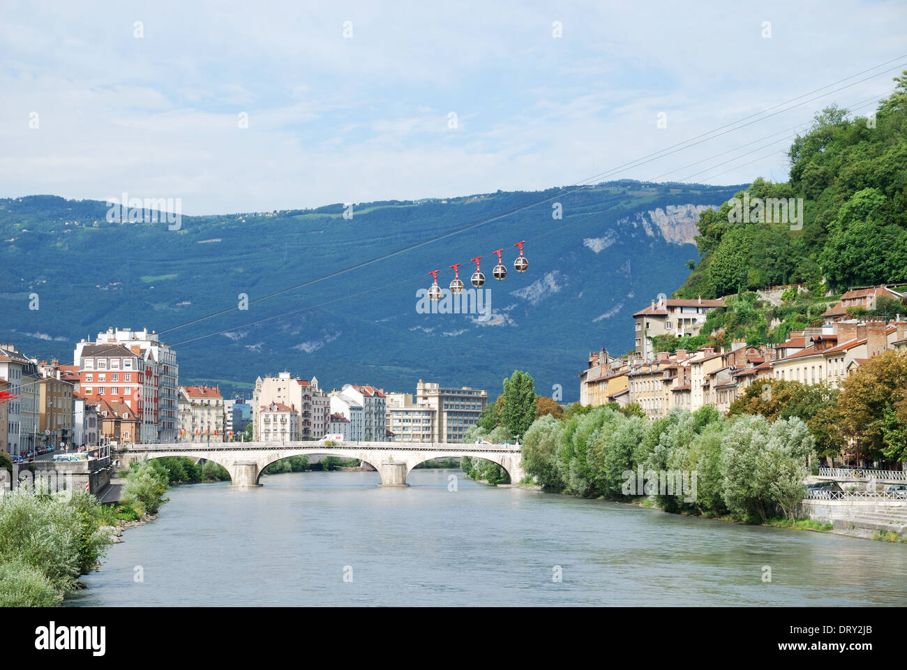 View of Grenoble with the cable cars "Les Bulles Stock Photo - Alamy