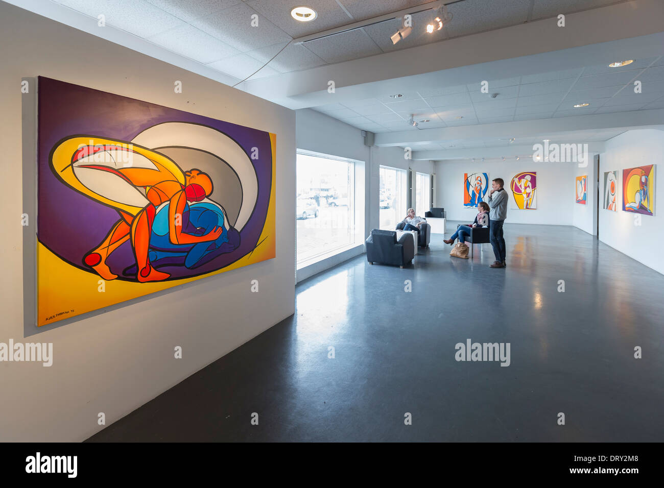 Colorful display local art hi-res stock photography and images - Alamy