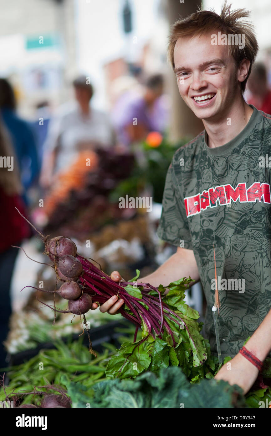 Stroud Farmers' Market, Gloucestershire UK Stock Photo - Alamy