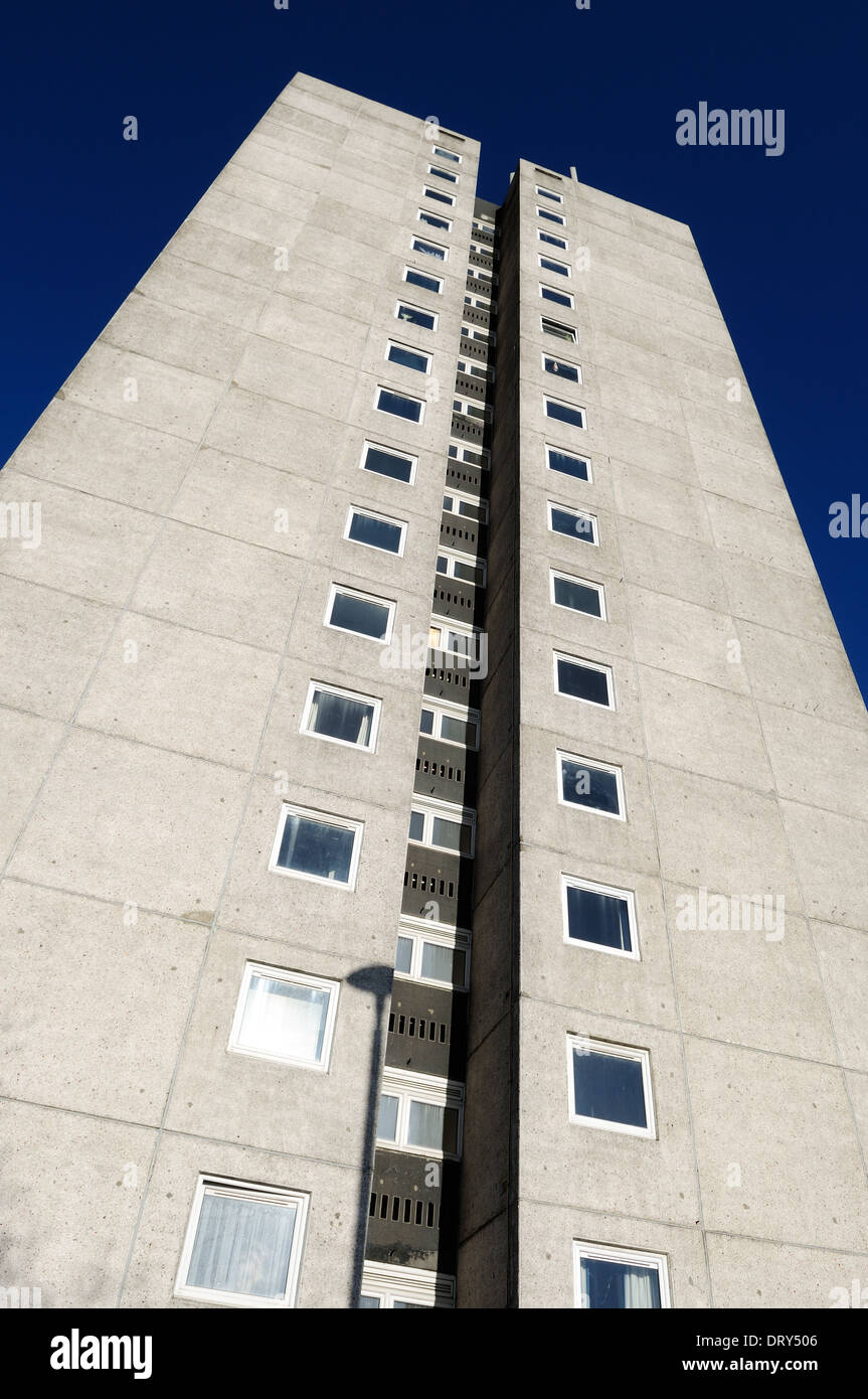 High rise flats nottingham uk hi-res stock photography and images - Alamy