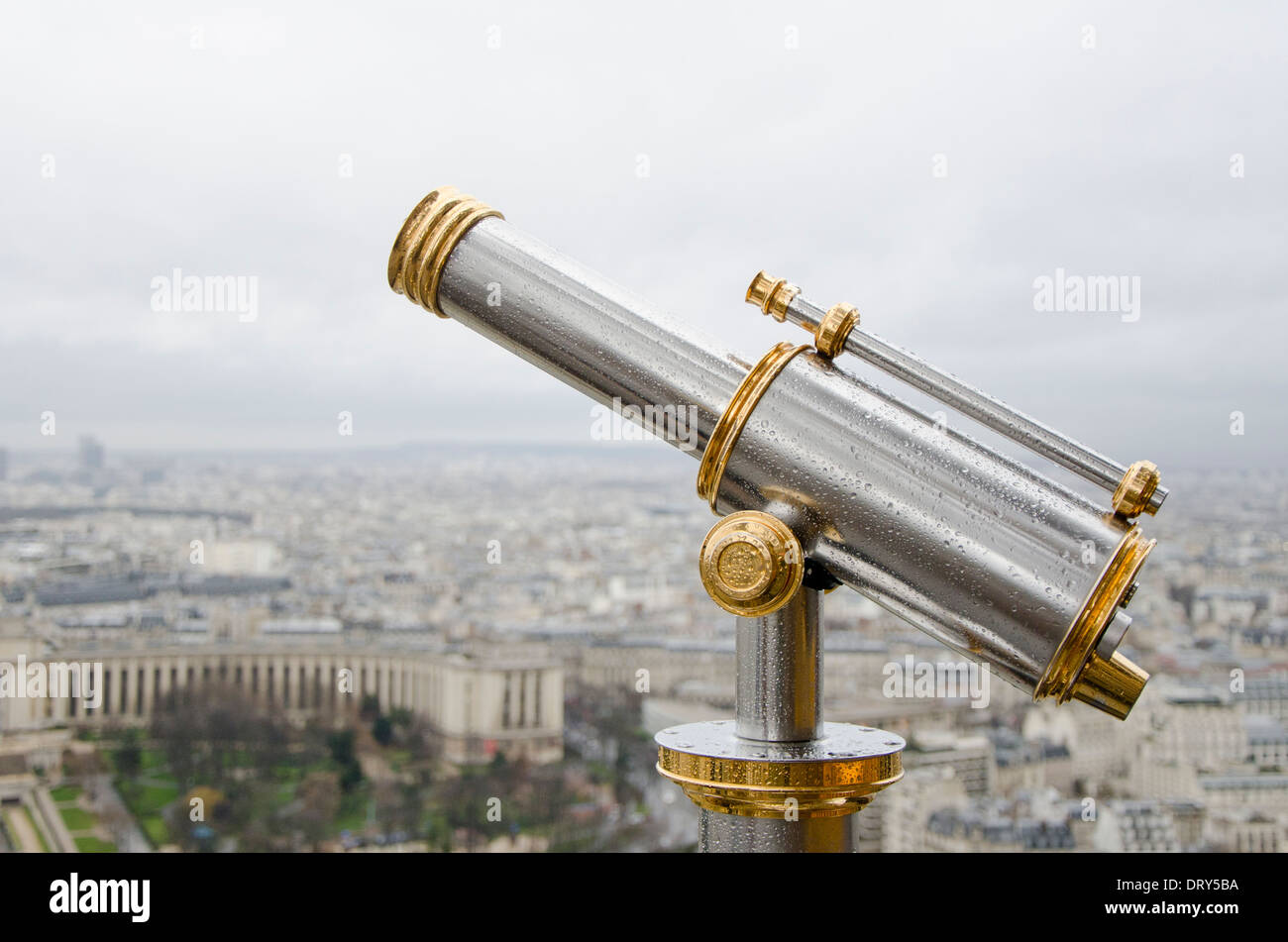 Eiffel tower binocular hi-res stock photography and images - Alamy