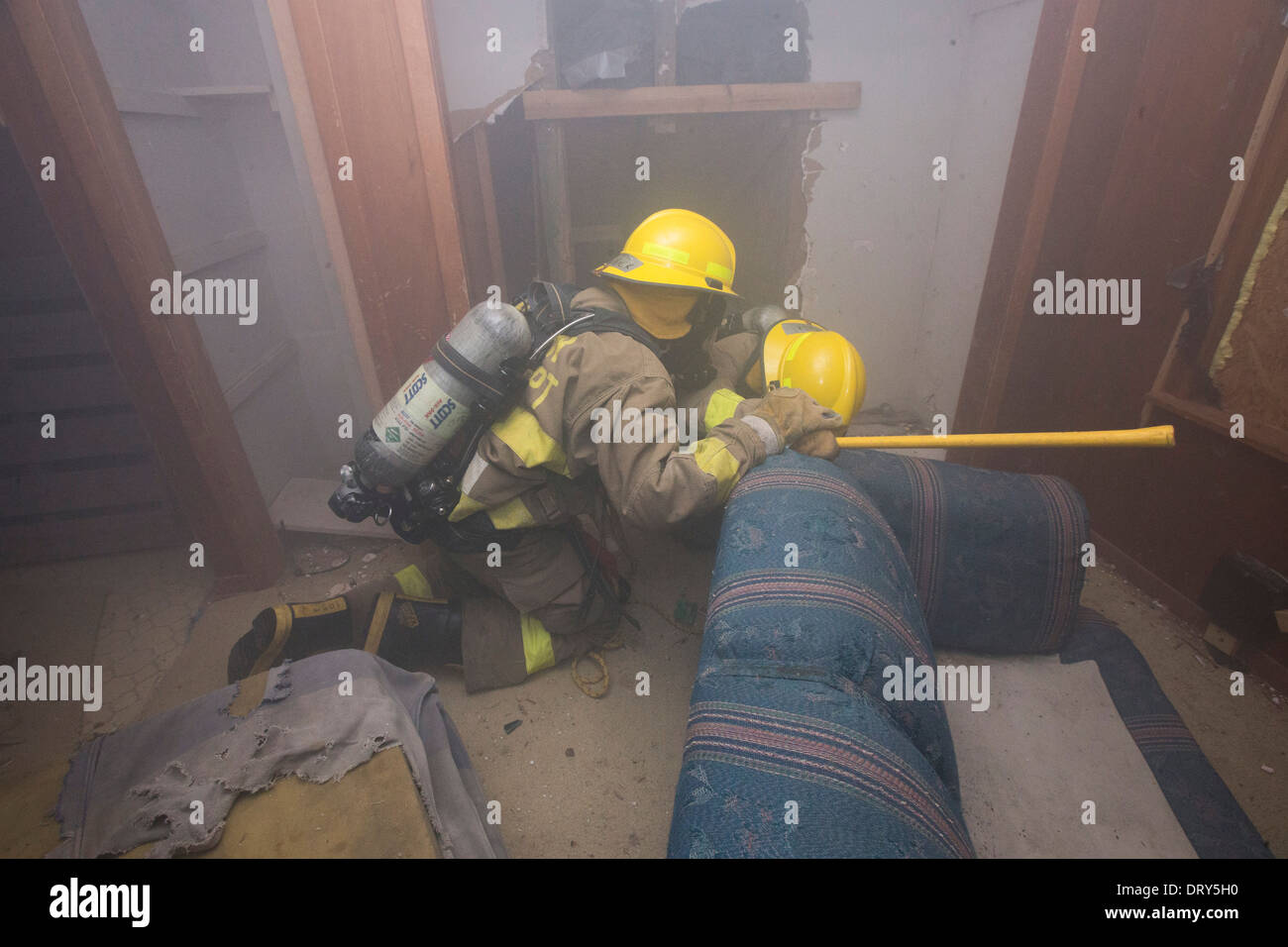 High school fire academy students hi-res stock photography and images ...
