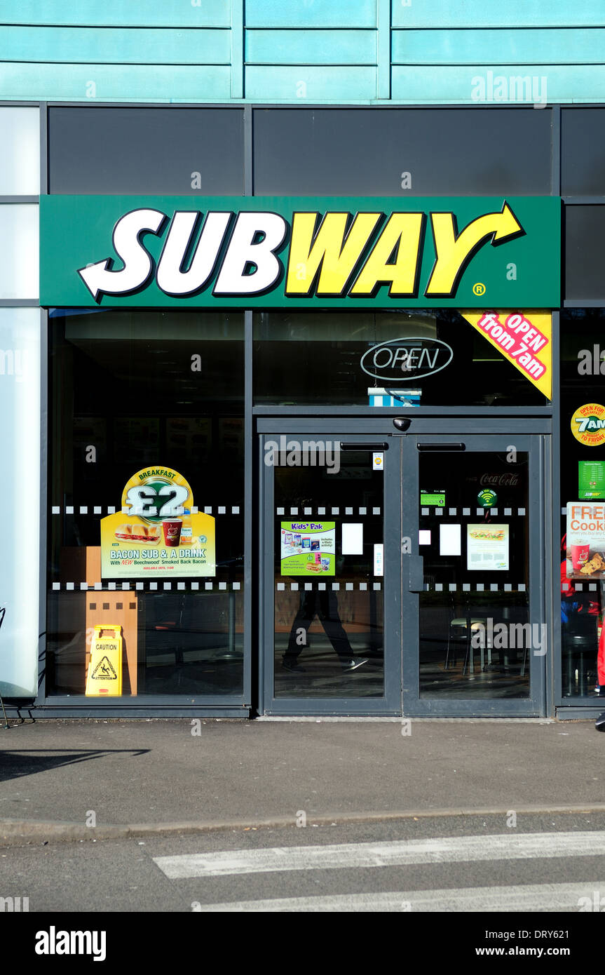 Subway rooms hi-res stock photography and images - Alamy