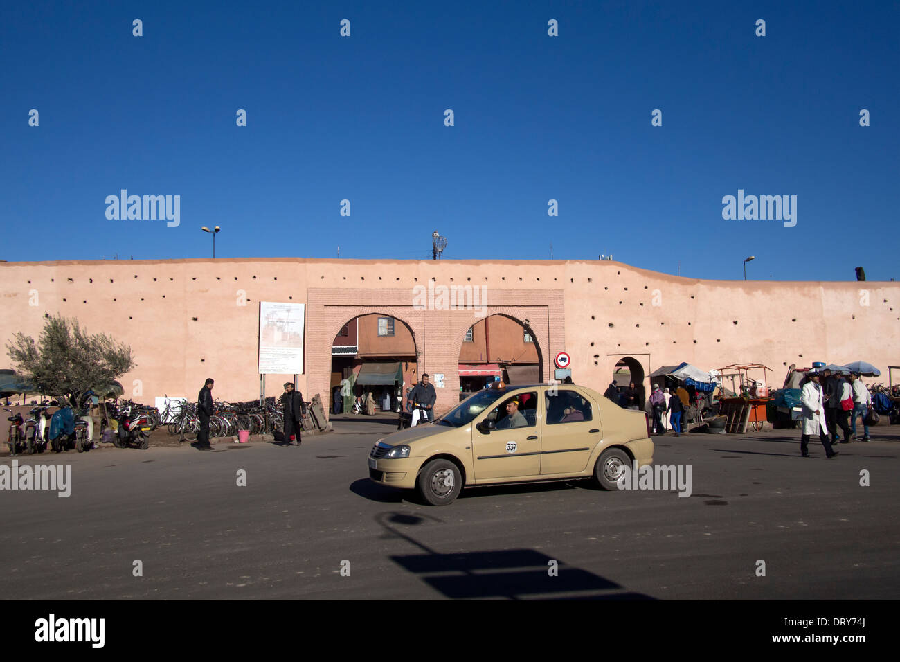 Bab doukkala gate hi-res stock photography and images - Alamy