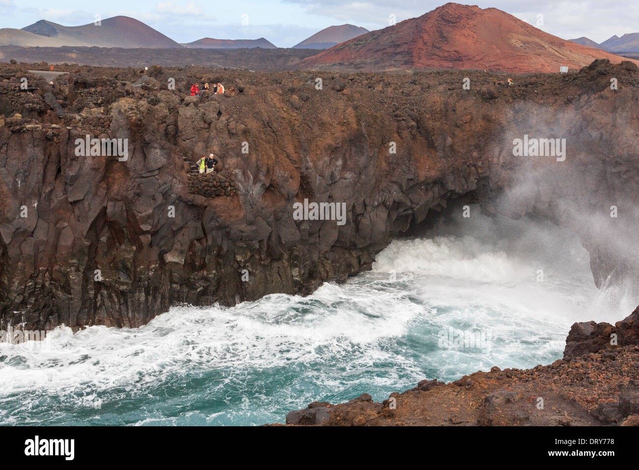 Lava cliffs hi-res stock photography and images - Alamy