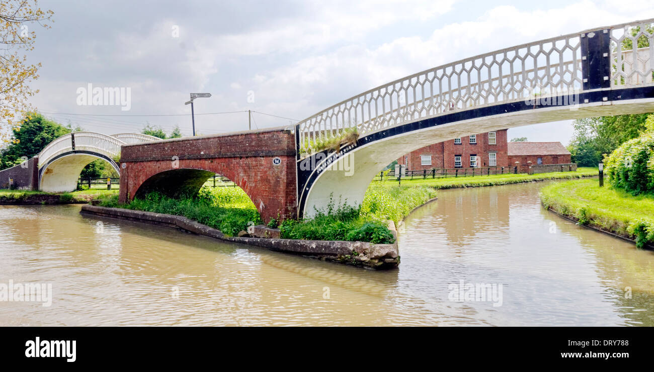 Junction of the oxford canal and grand union canal hi-res stock ...