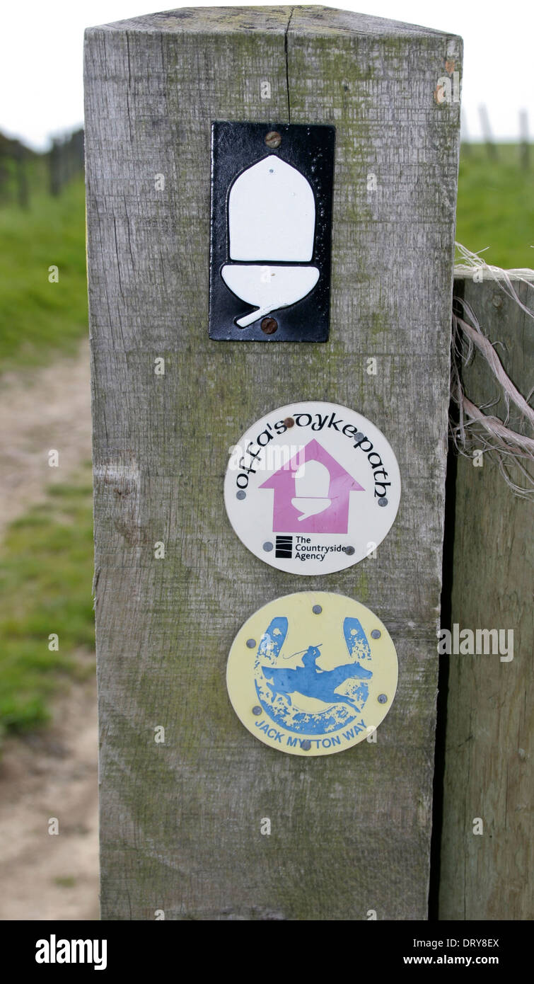 Offa's Dyke Path and Jack Myton Way marking Llanfair Hill Shropshire ...