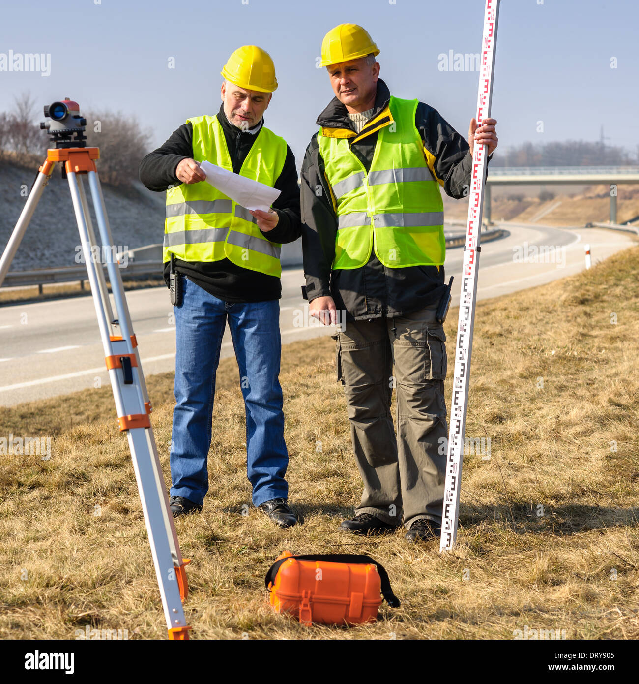 Surveyor theodolite field hi-res stock photography and images - Alamy