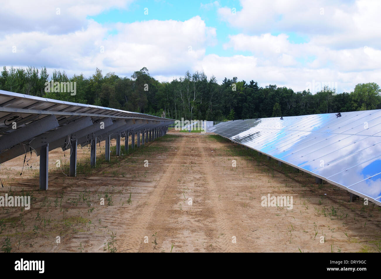 Solar Panel Farm Stock Photo - Alamy