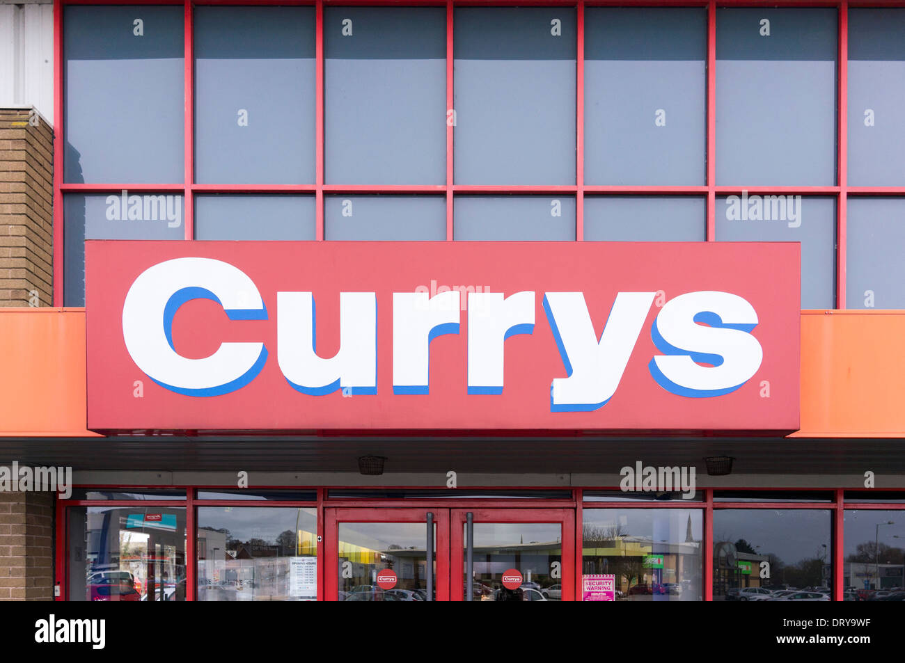 Currys electrical retailer sign name and logo UK Stock Photo - Alamy