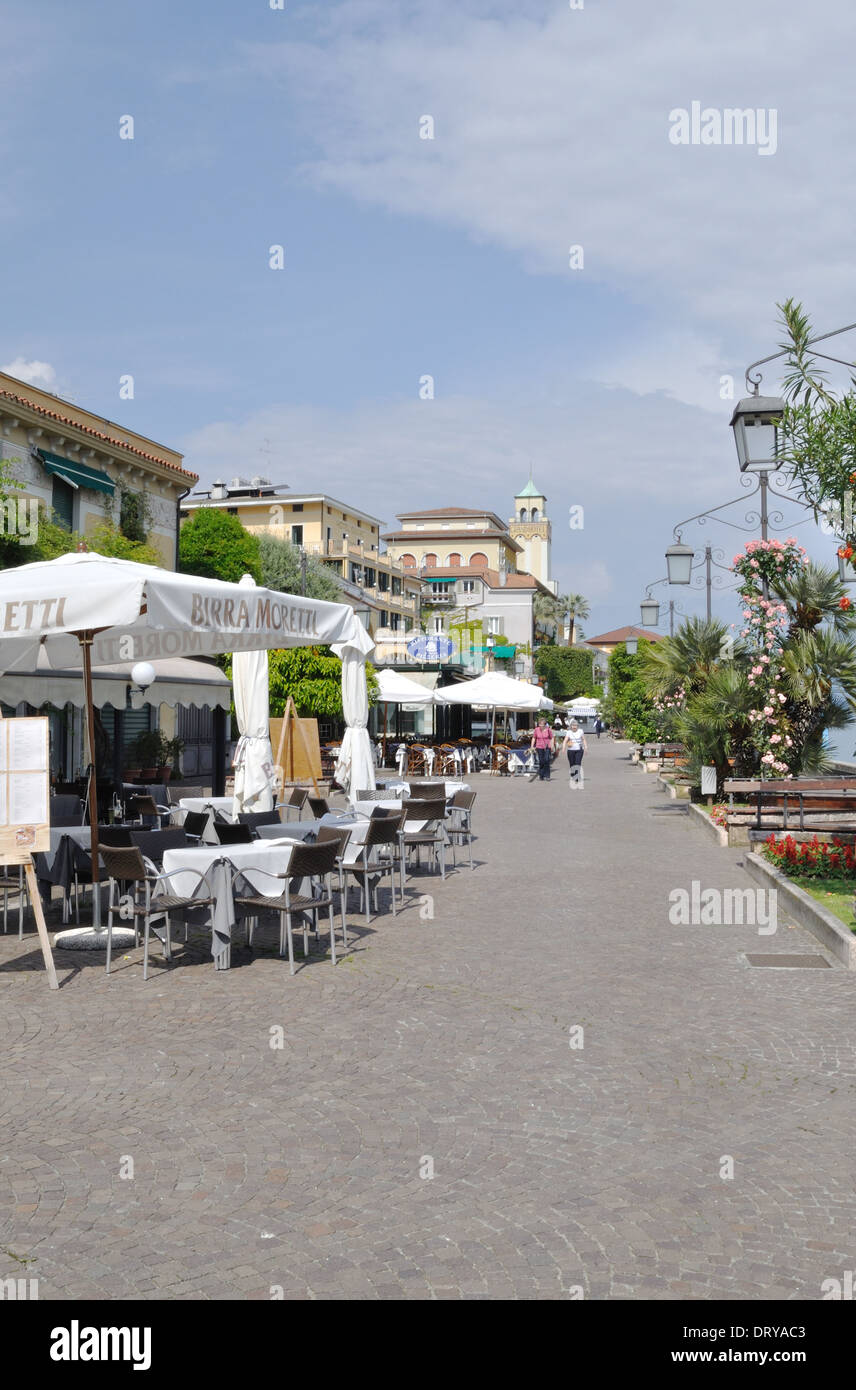 The lakeside promenade at Gardone Riviera, on Lake Garda Stock Photo ...