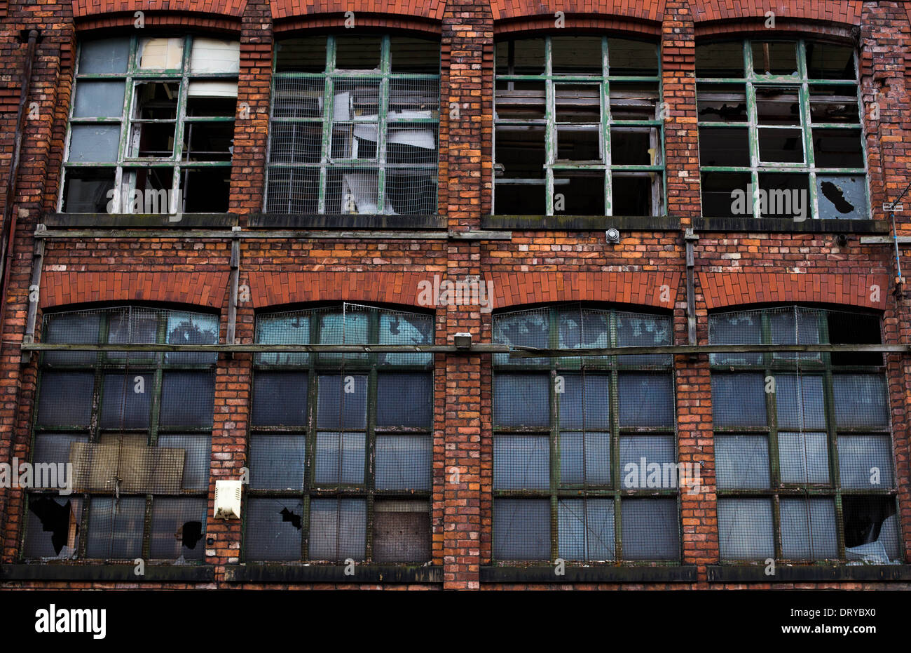 Abandoned mill building Stock Photo - Alamy