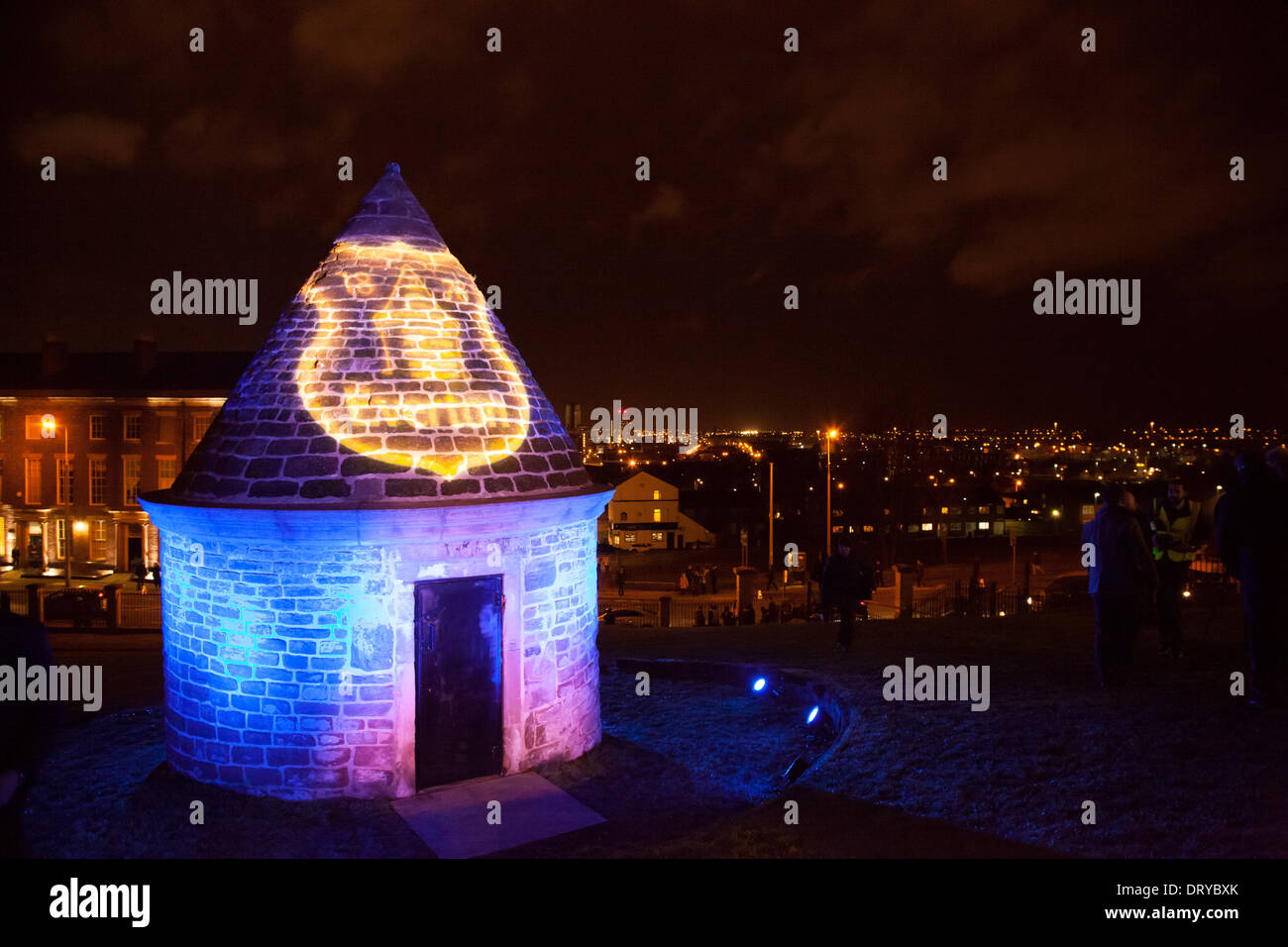 Everton badge hi-res stock photography and images - Alamy