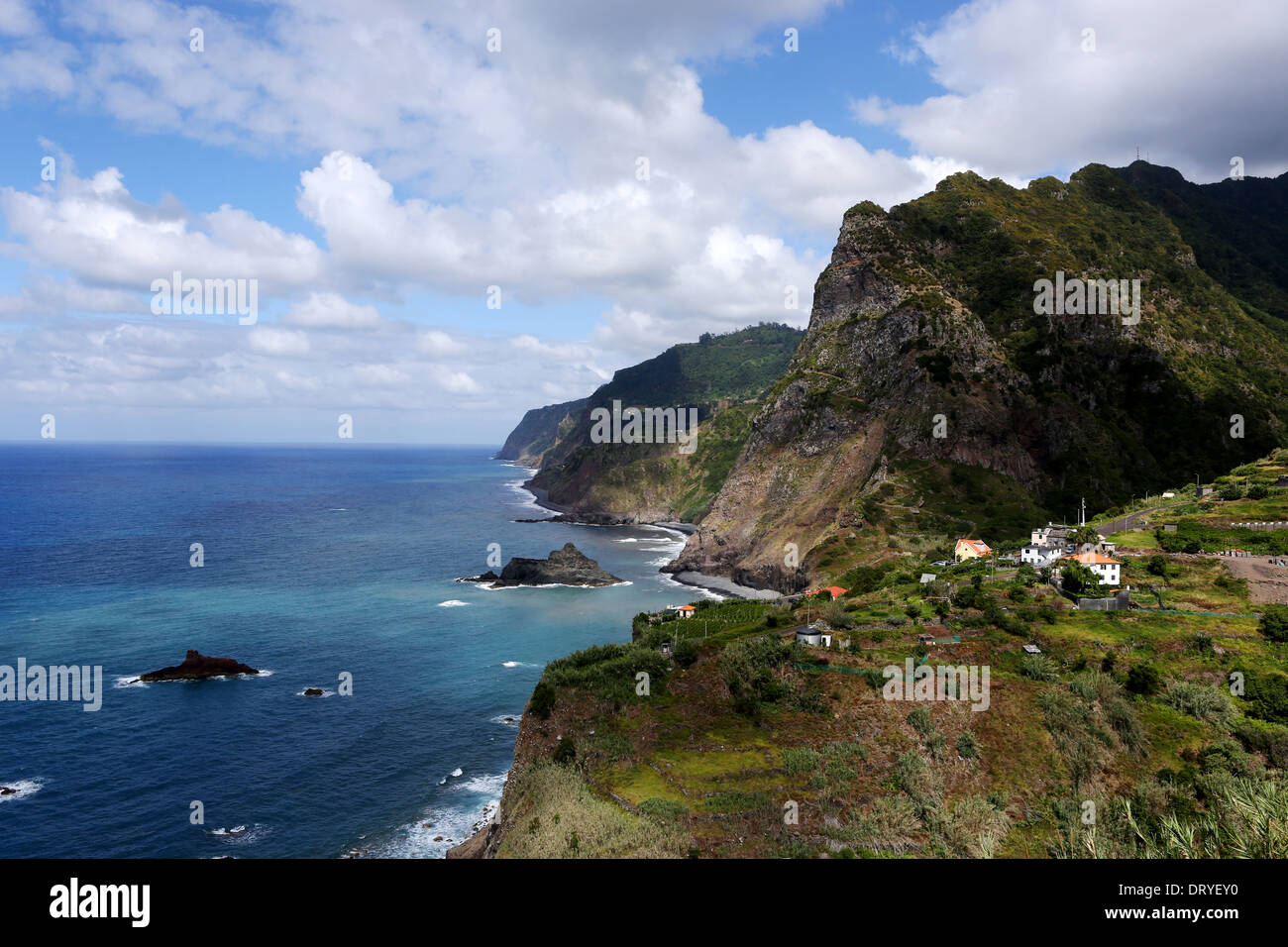 Sea rock madeira road hi-res stock photography and images - Alamy