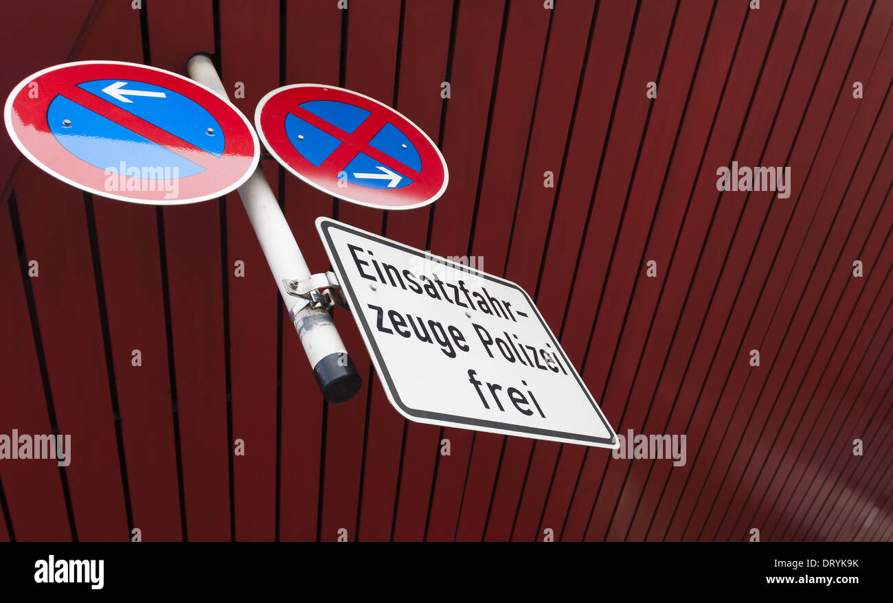 Polizei Sign Stock Photos & Polizei Sign Stock Images - Alamy