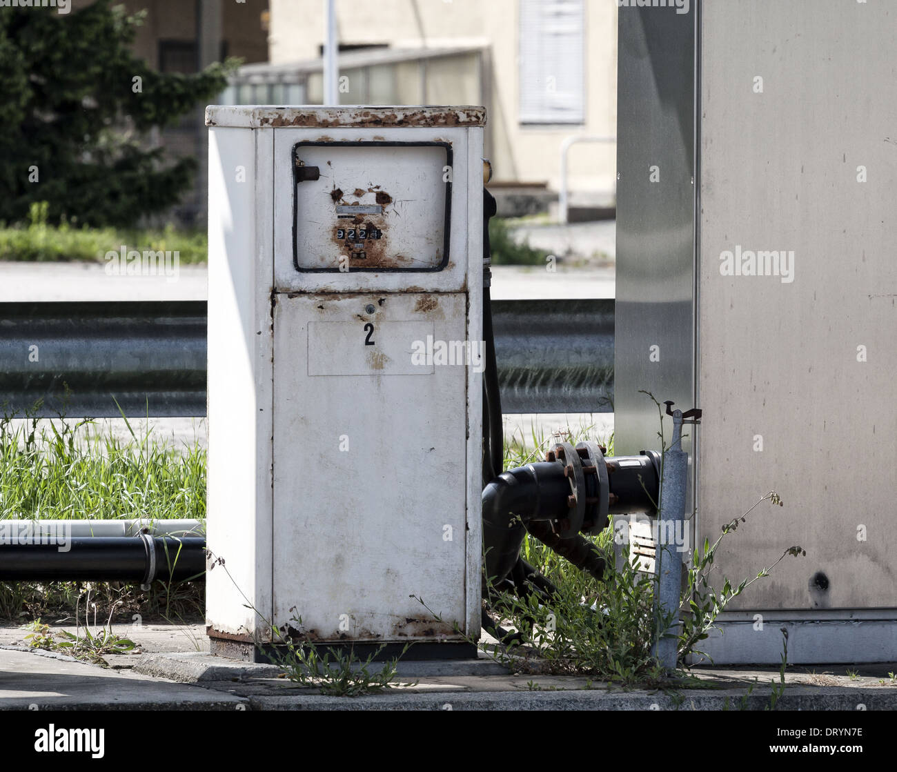 old Gas Pump Stock Photo - Alamy