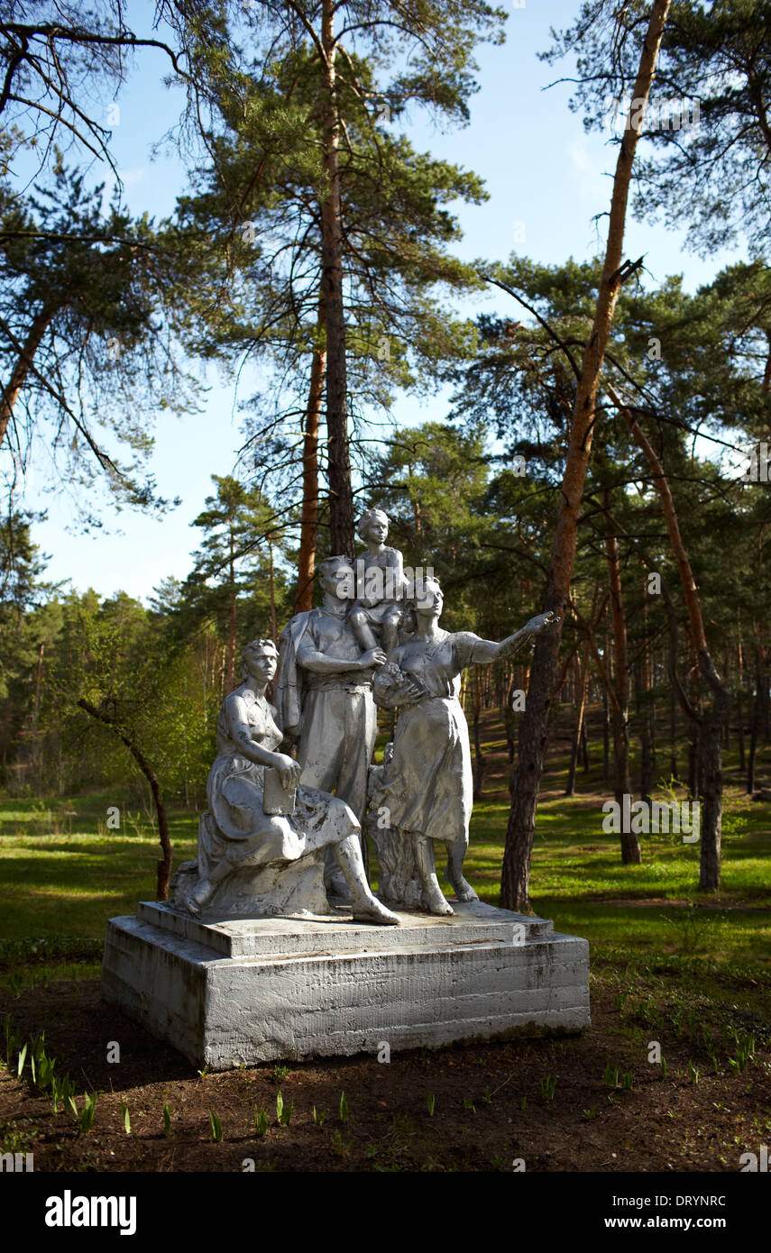 Communist worker statue monument hi-res stock photography and images ...