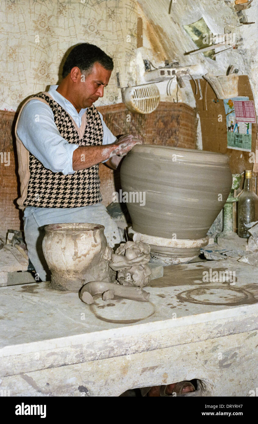 Nabeul Pottery High Resolution Stock Photography and Images - Alamy