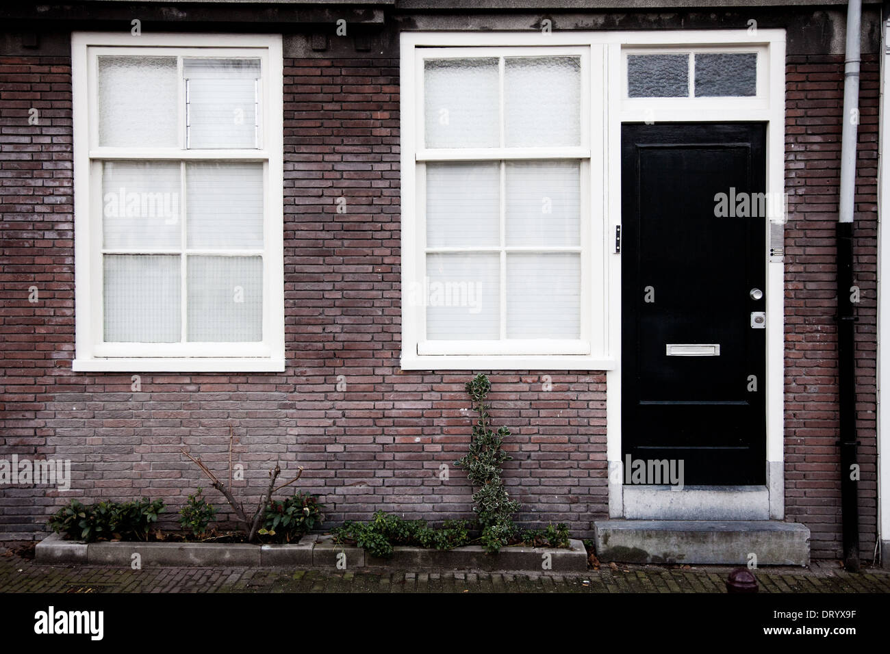 Typical dutch home in Amsterdam Stock Photo - Alamy